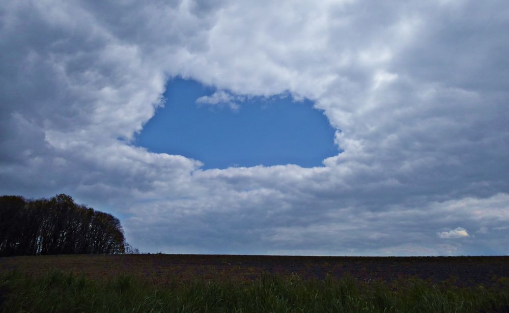 Durchblick auf den blauen Himmel Foto & Bild | himmel, projekte, wolken Bilder auf fotocommunity