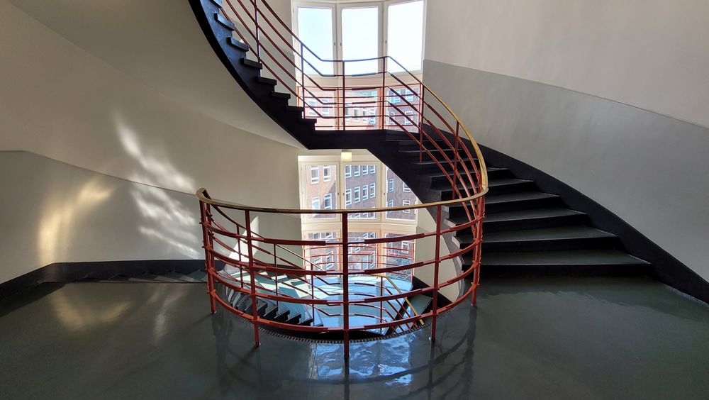 Durchblick im Treppenhaus Foto & Bild | hamburg, architektur, deutschland Bilder auf fotocommunity