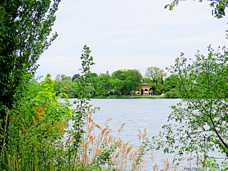 Durchblick zum Heiligen See Foto & Bild | fotos, spezial, wasser Bilder ...