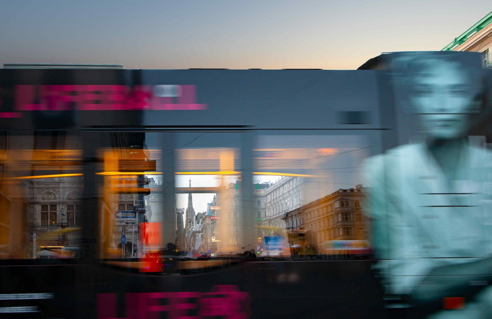 Durchblick zum Steffl Foto & Bild | europe, Österreich, wien Bilder auf ...