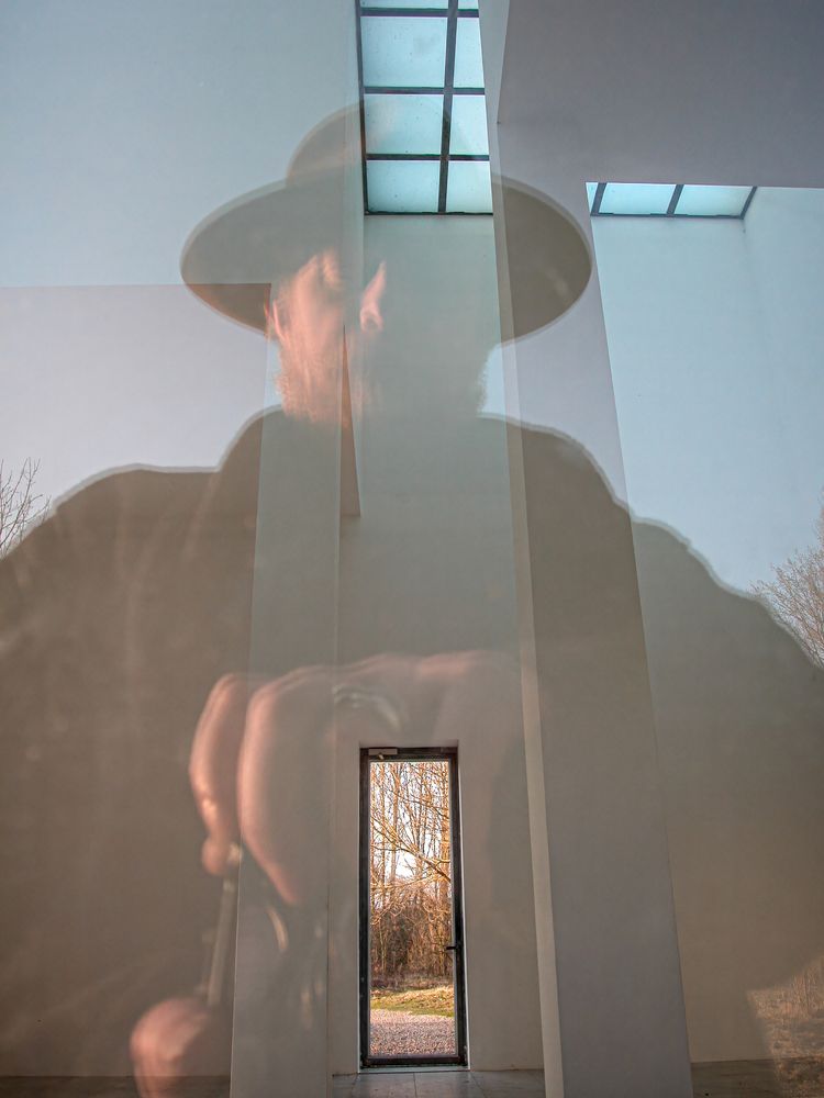 Durchblickspiegelungselfie Foto & Bild | architektur, kunstfotografie & kultur, projekte Bilder ...