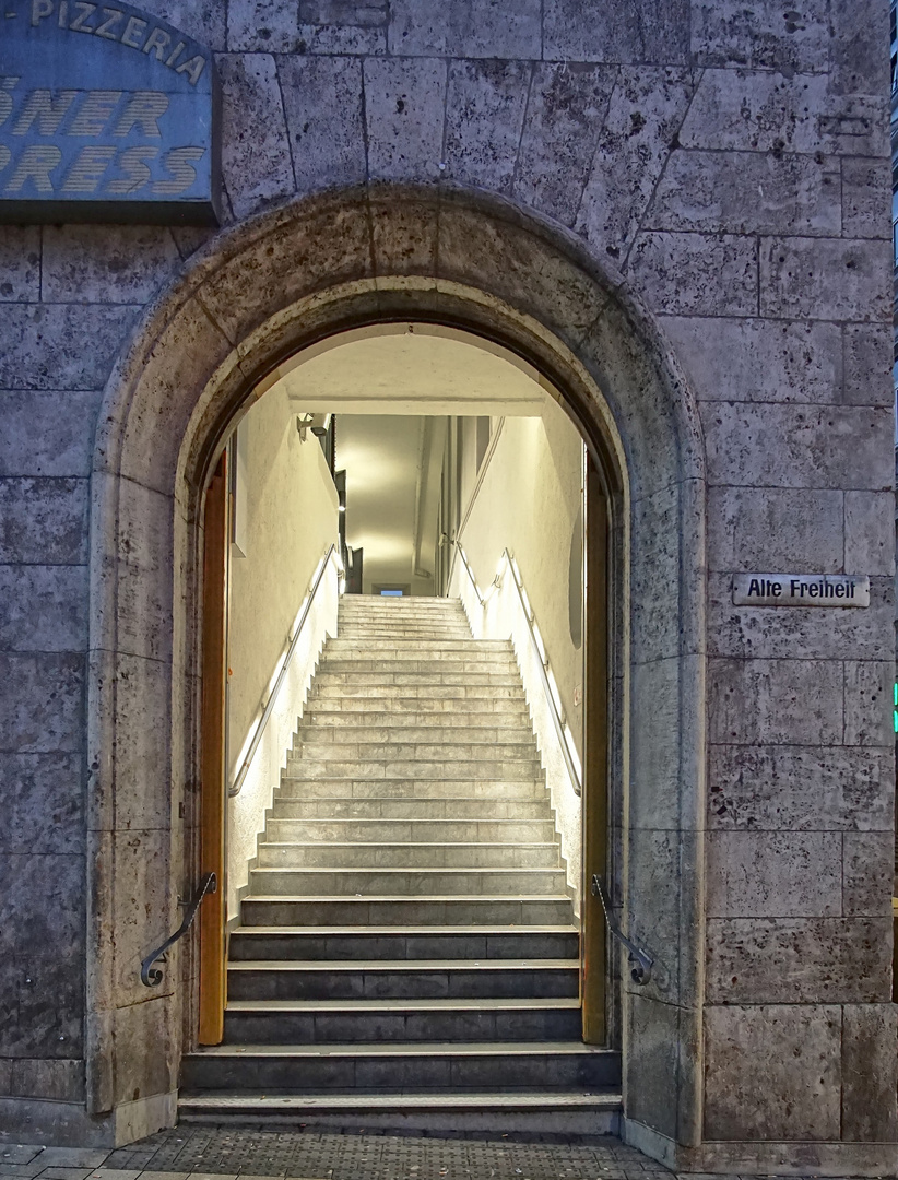 Durchgang Foto & Bild | architektur, aufgang, nachts Bilder auf ...