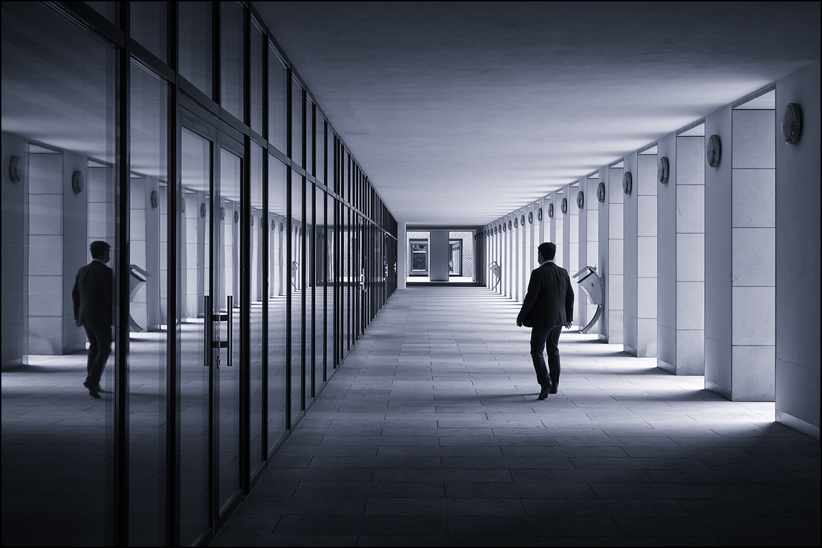 Durchgang... Foto & Bild | architektur, innenaufnahmen, projekte Bilder ...