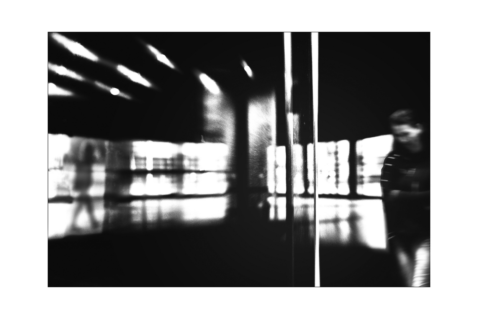 Durchgang Foto & Bild | experimente, streetfotografie mit menschen, projekte Bilder auf ...