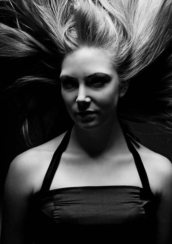 Dynamic Hair Foto & Bild | portrait, portrait frauen, studio Bilder auf ...