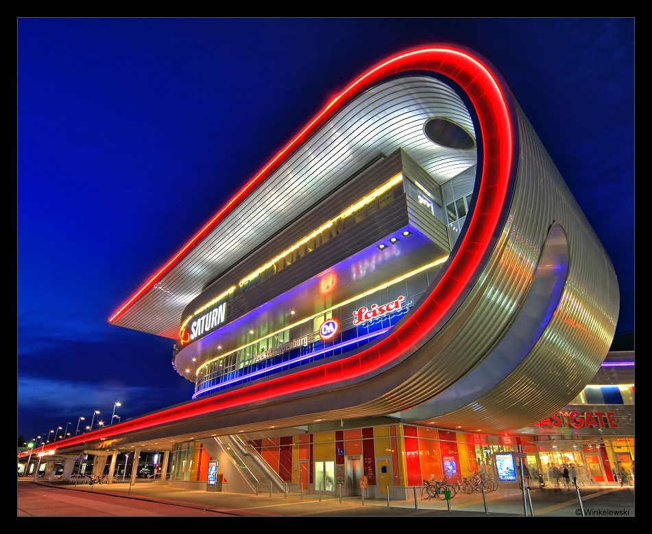 eastgate Foto & Bild | architektur, architektur bei nacht, berlin ...