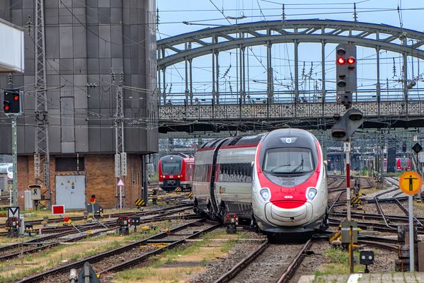 Brückenbauwerke Bilder & Fotos