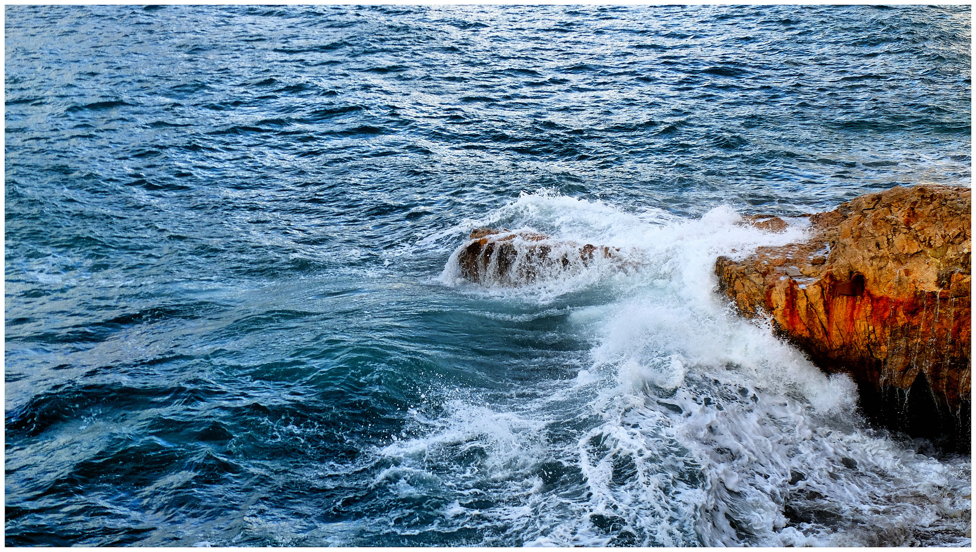 Ecume photo et image | paysages, mers et océans, calanques Images ...