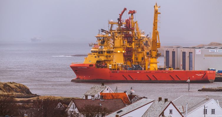 Spezialschiffe Bilder & Fotos