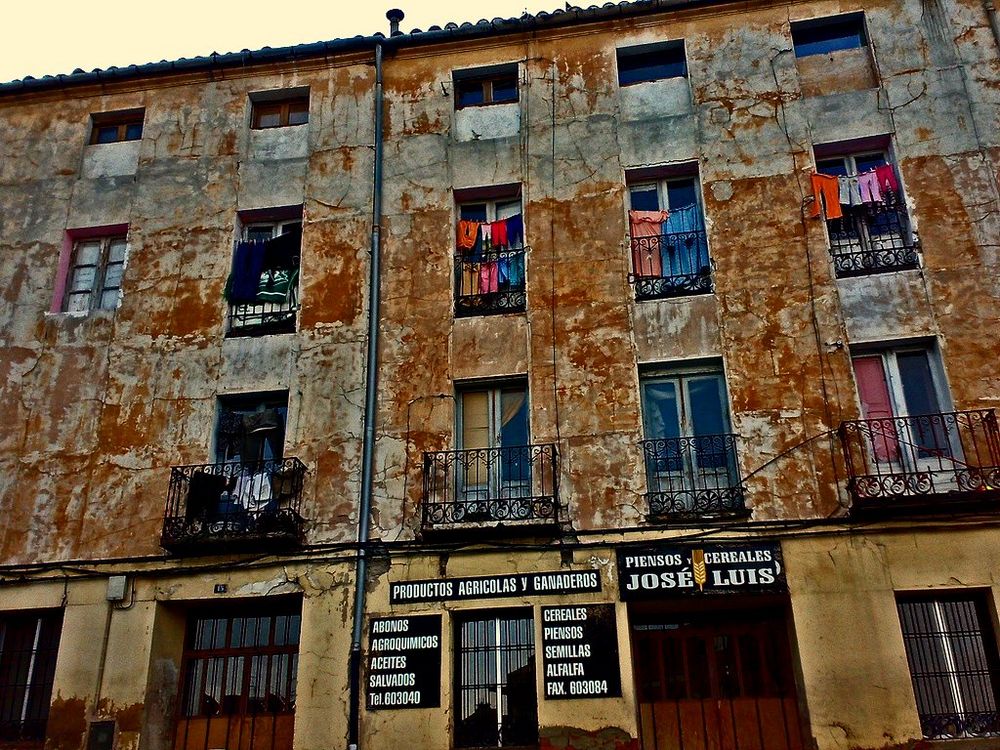 Edificio viejo... Imagen & Foto | arquitectura, edificios, motivos Fotos de fotocommunity