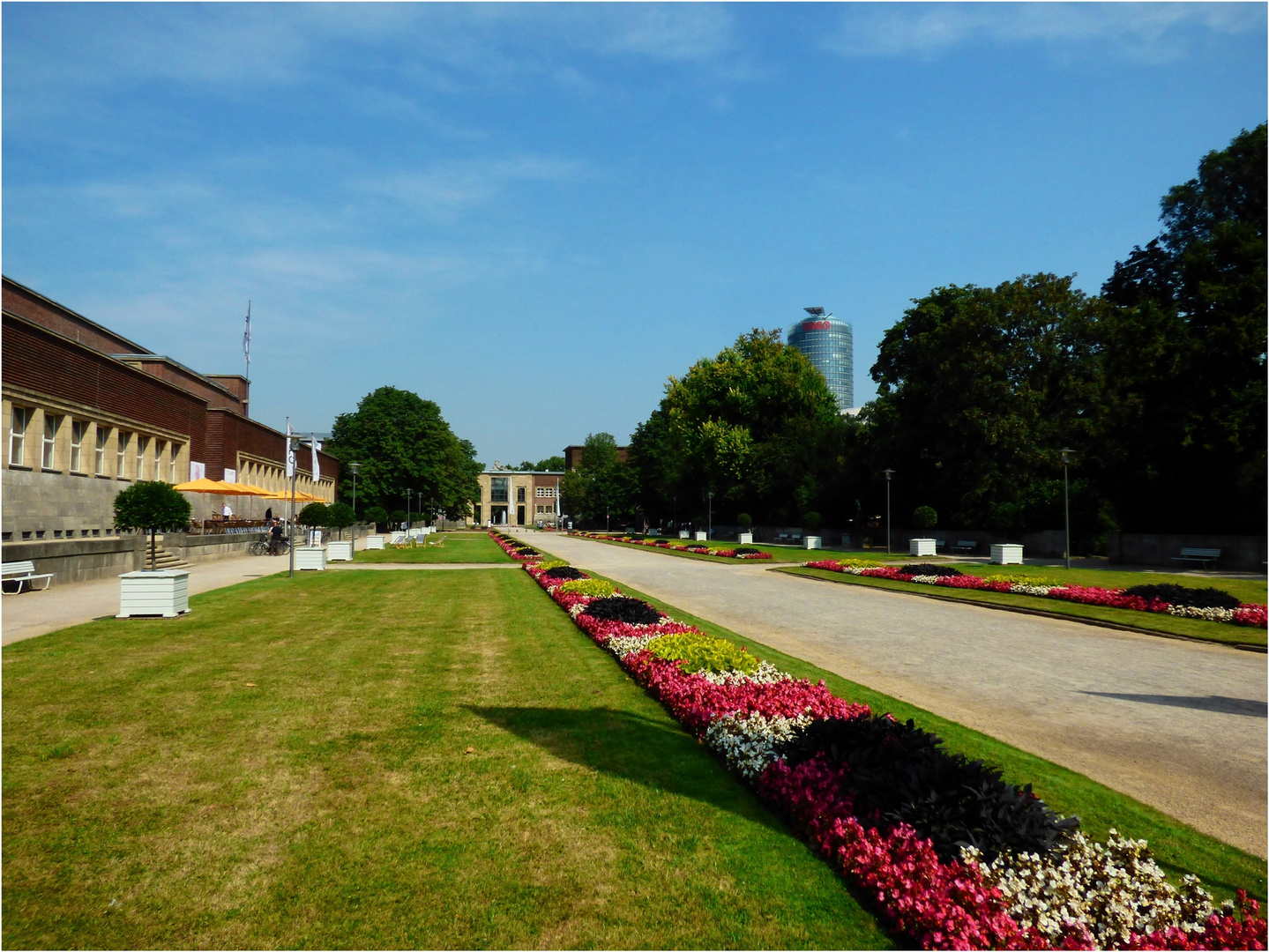Ehrenhof in Düsseldorf Foto & Bild | world, deutschland, europe Bilder ...