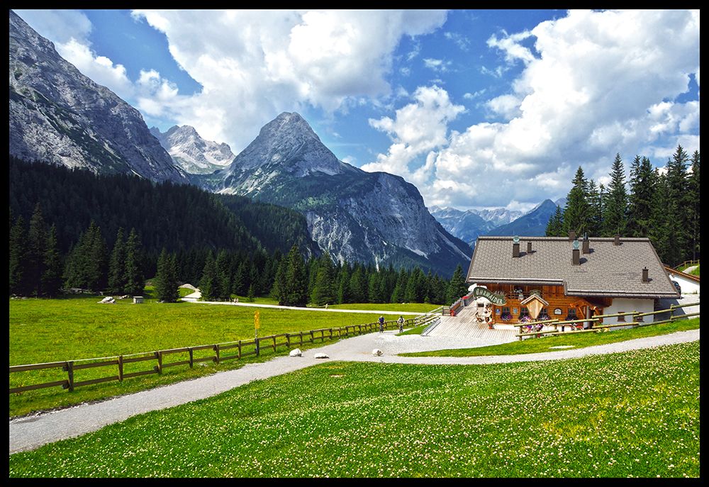 Ehrwalder Alm, Tirol Foto & Bild | landschaft, berge, berghütte Bilder ...
