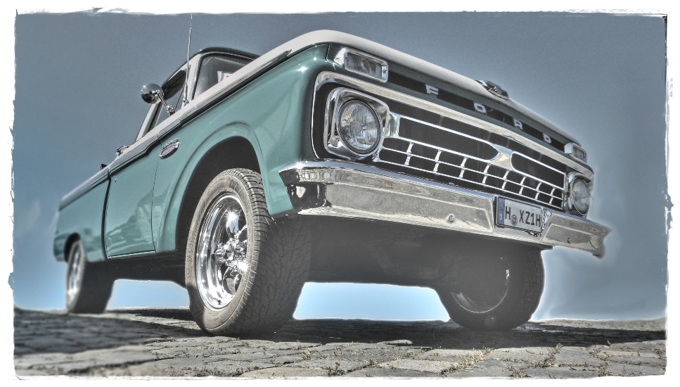 Ein alter Ford Pickup Foto & Bild | autos & zweiräder, oldtimer ...