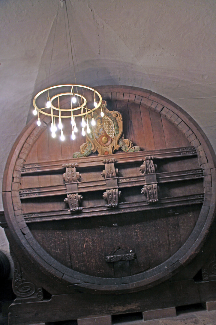Ein berühmtes Faß im Heidelberger Schloß Foto & Bild | deutschland ...