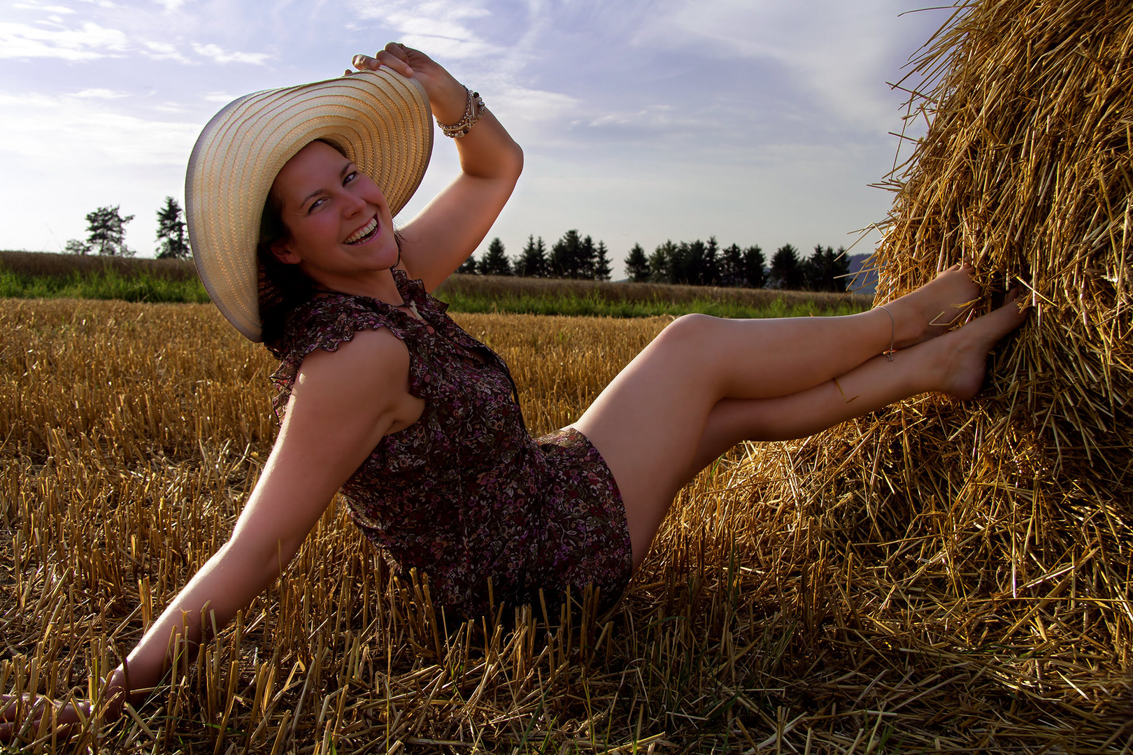 Ein Bett im Kornfeld, das ist immer frei ... Foto & Bild | erwachsene menschen, kornfeld ...