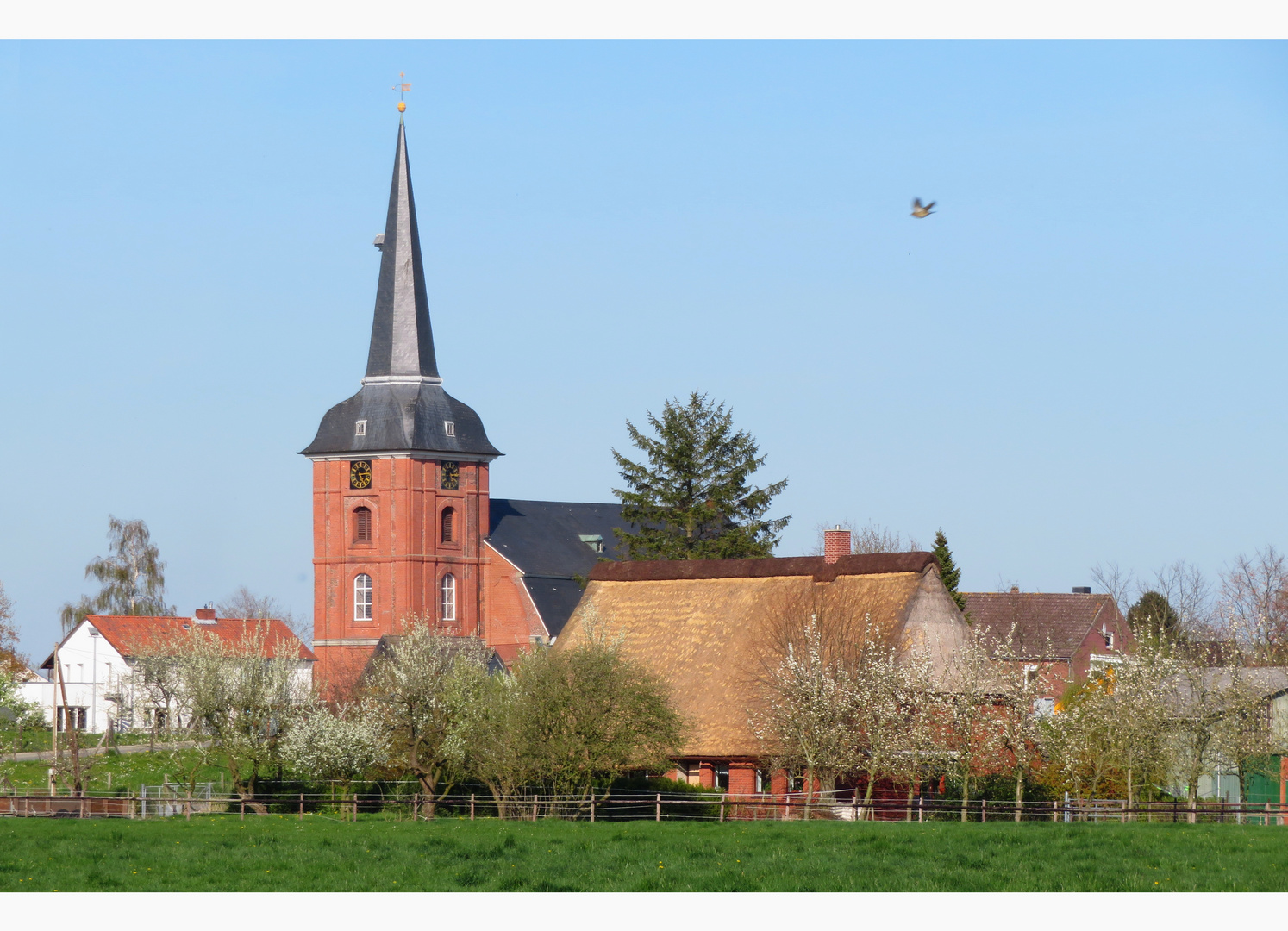 ein Blick über den Deich nach Osten ... Foto & Bild | landschaften ...