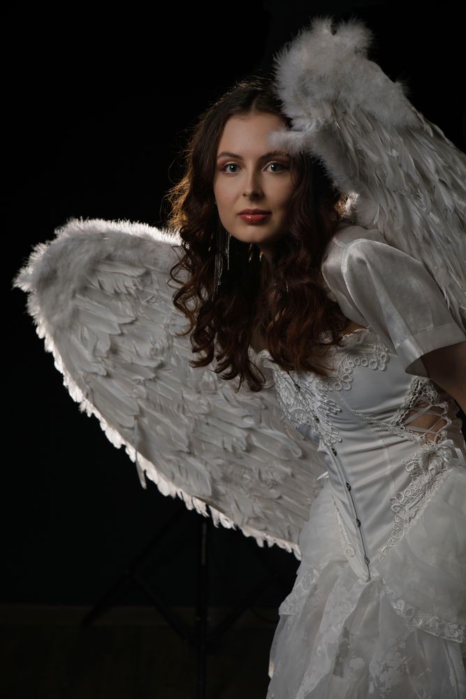 Ein Engel im Studio Foto & Bild | erwachsene menschen, portrait ...