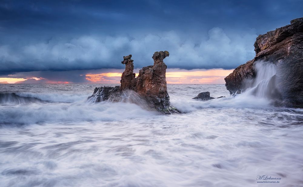 ein Fels in der Brandung Foto & Bild | europe, scandinavia, denmark ...
