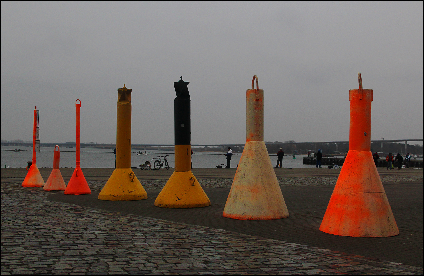 Ein grauer Tag ... Foto & Bild | hafen, grau, deutschland Bilder auf ...