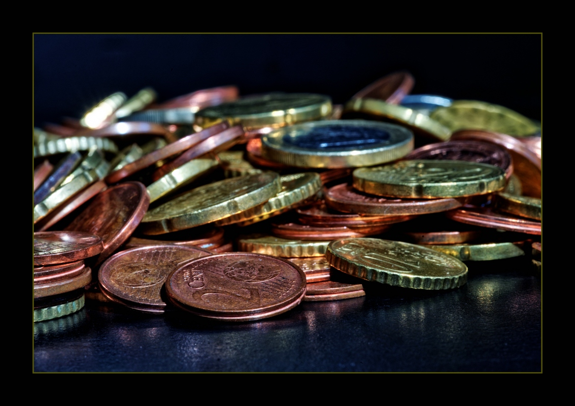 ein Haufen Geld Foto & Bild | stillleben, geld, münzen, usw., makros ...