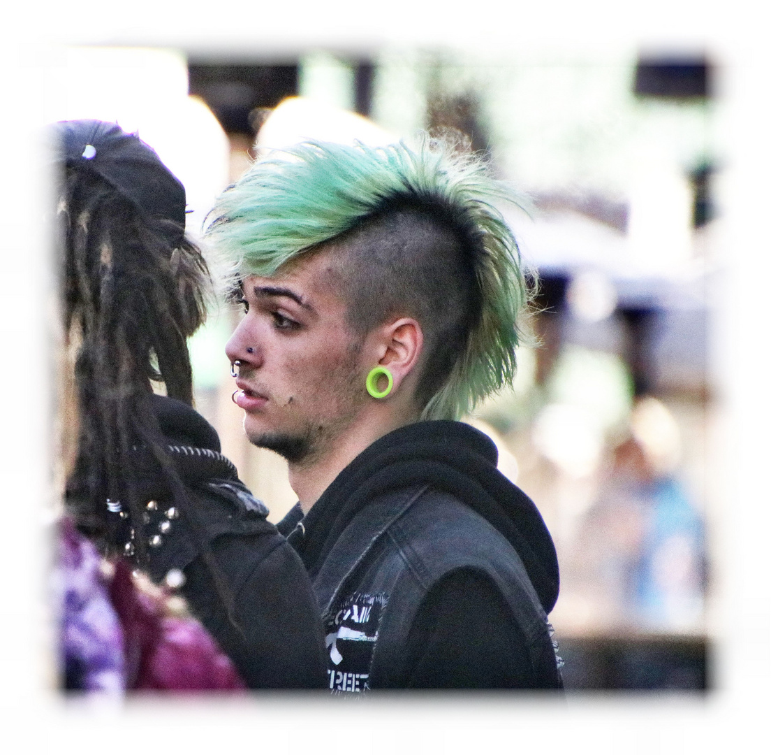 Ein Punker. Foto & Bild | people, dokumentation, outdoor Bilder auf ...