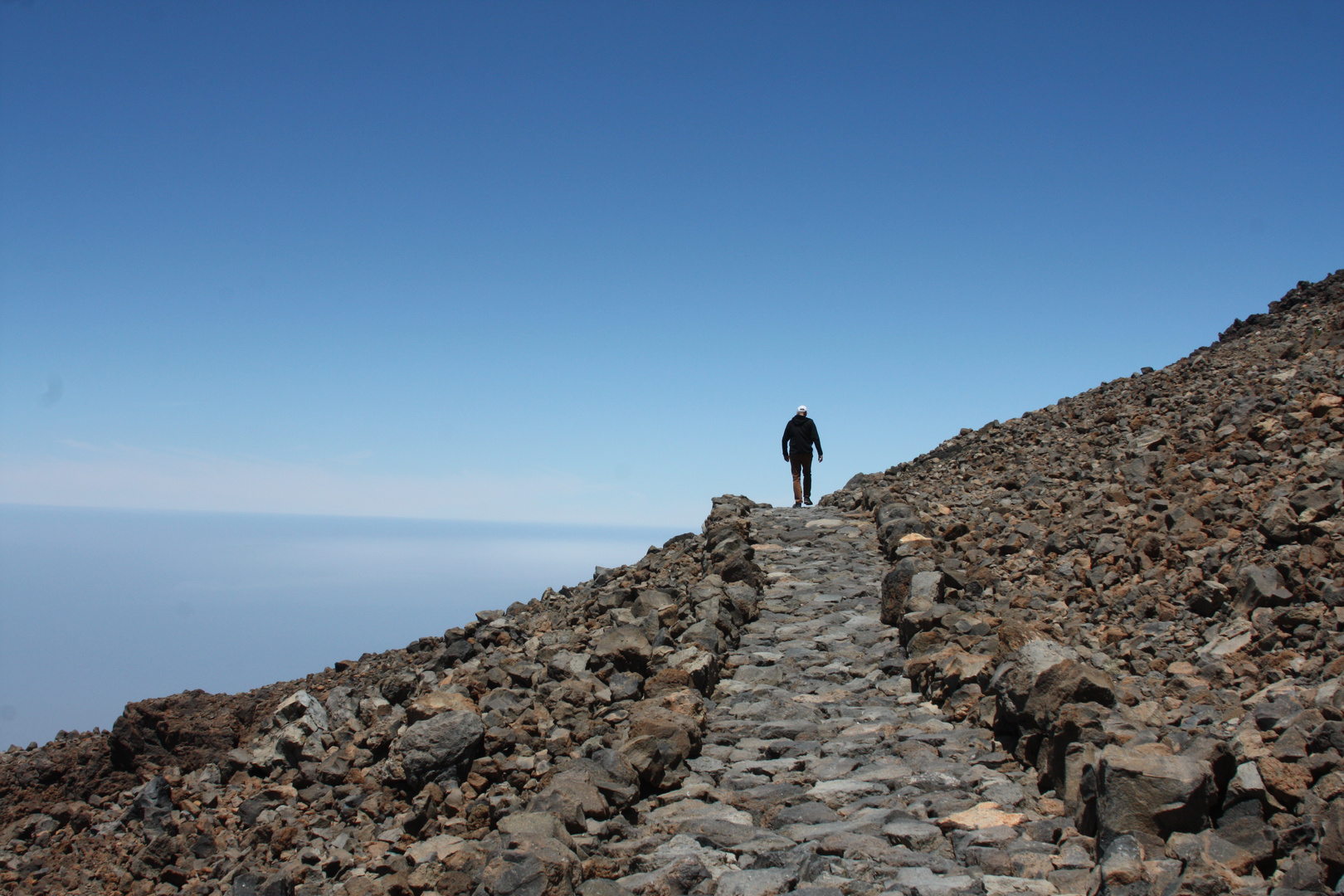 Ein steiniger Weg Foto & Bild | landschaft, berge, hütten u. wege ...