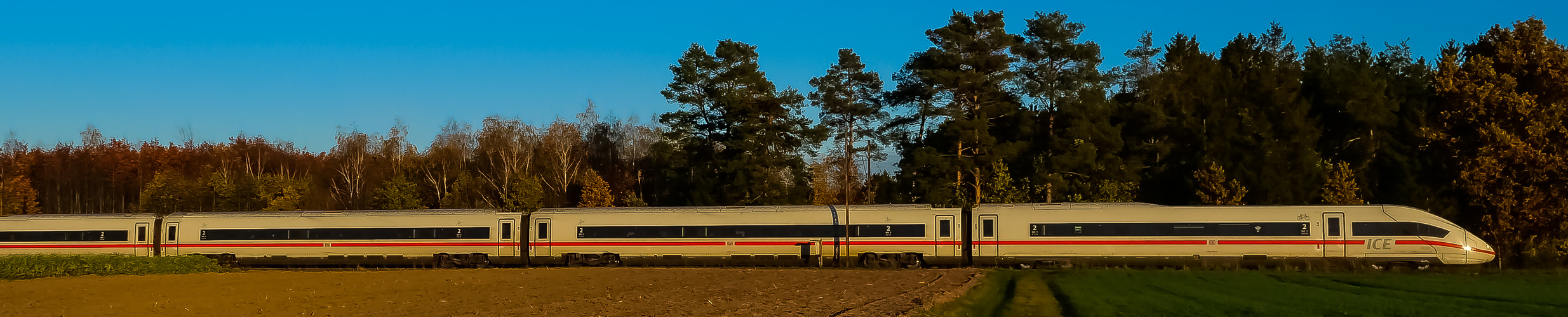 Ein Vierer-ICE ... Foto & Bild | herbst, eisenbahn, 812 Bilder auf ...