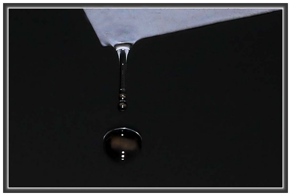 ein Wassertropfen Foto & Bild | nahaufnahmen, water, wasser Bilder auf ...