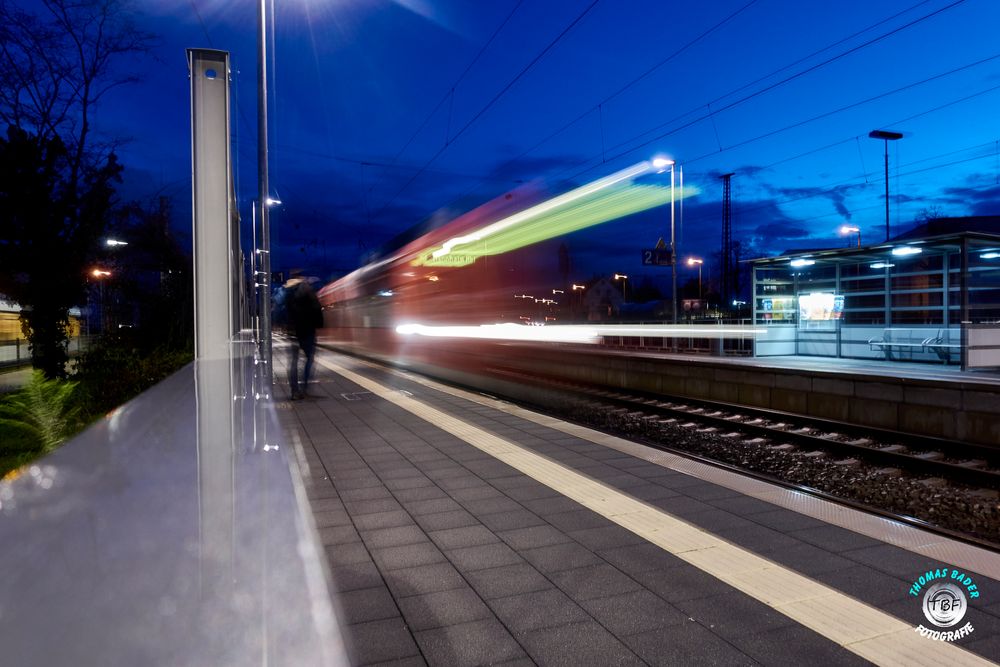 Ein Zug ... Foto & Bild | deutschland, europe, abstraktes Bilder auf ...