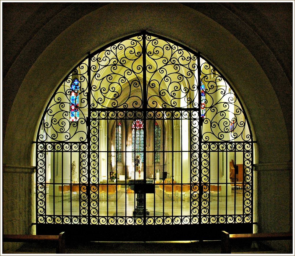 Einblick in die Jugendkirche EFFATA Foto & Bild | architektur, sakralbauten, innenansichten ...
