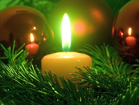 Eine Adventskerze - Bild & Foto von Wladimir Arnhold aus Kerzen ...