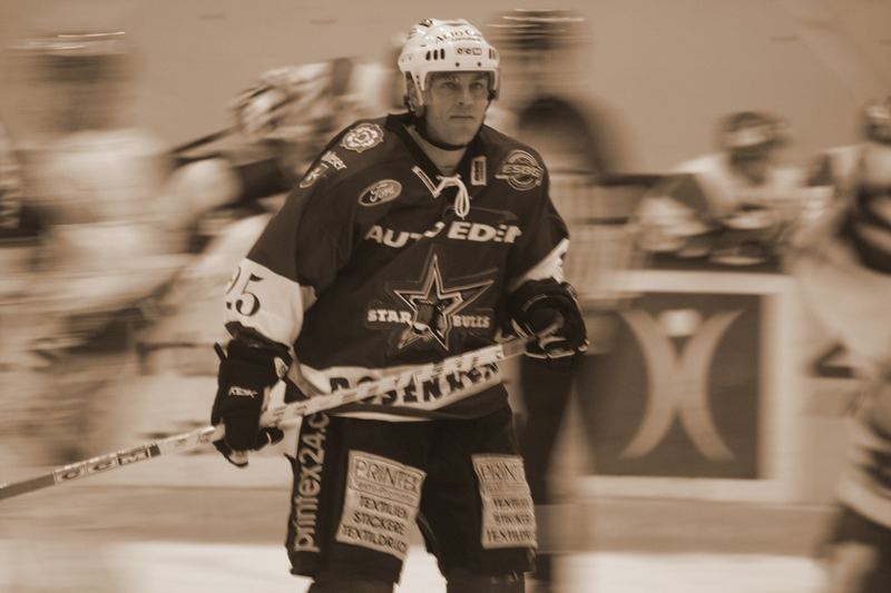 Eine deutsche Eishockeylegende - Mondi Hilger Foto & Bild | sport ...