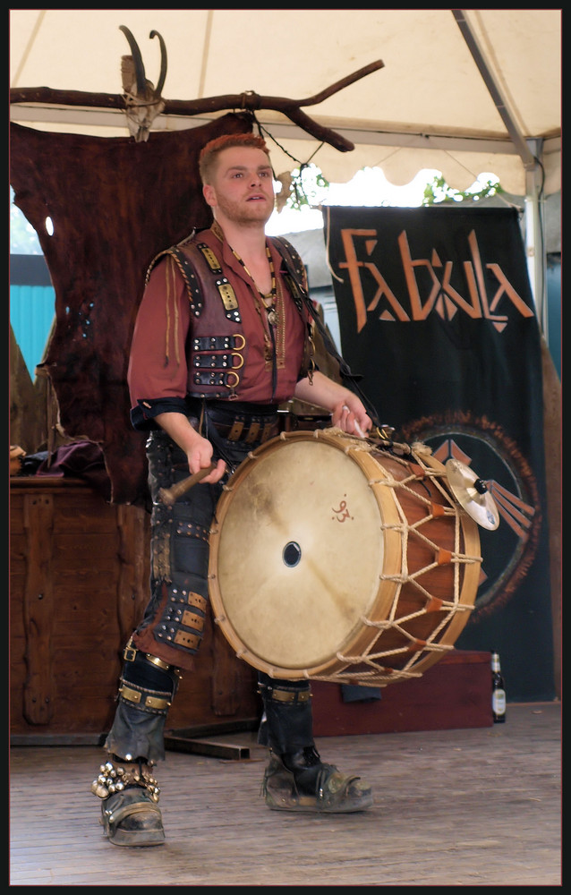 Eine erfolgreiche Woche ...wünsche ich...lasst es krachen.... Foto ...