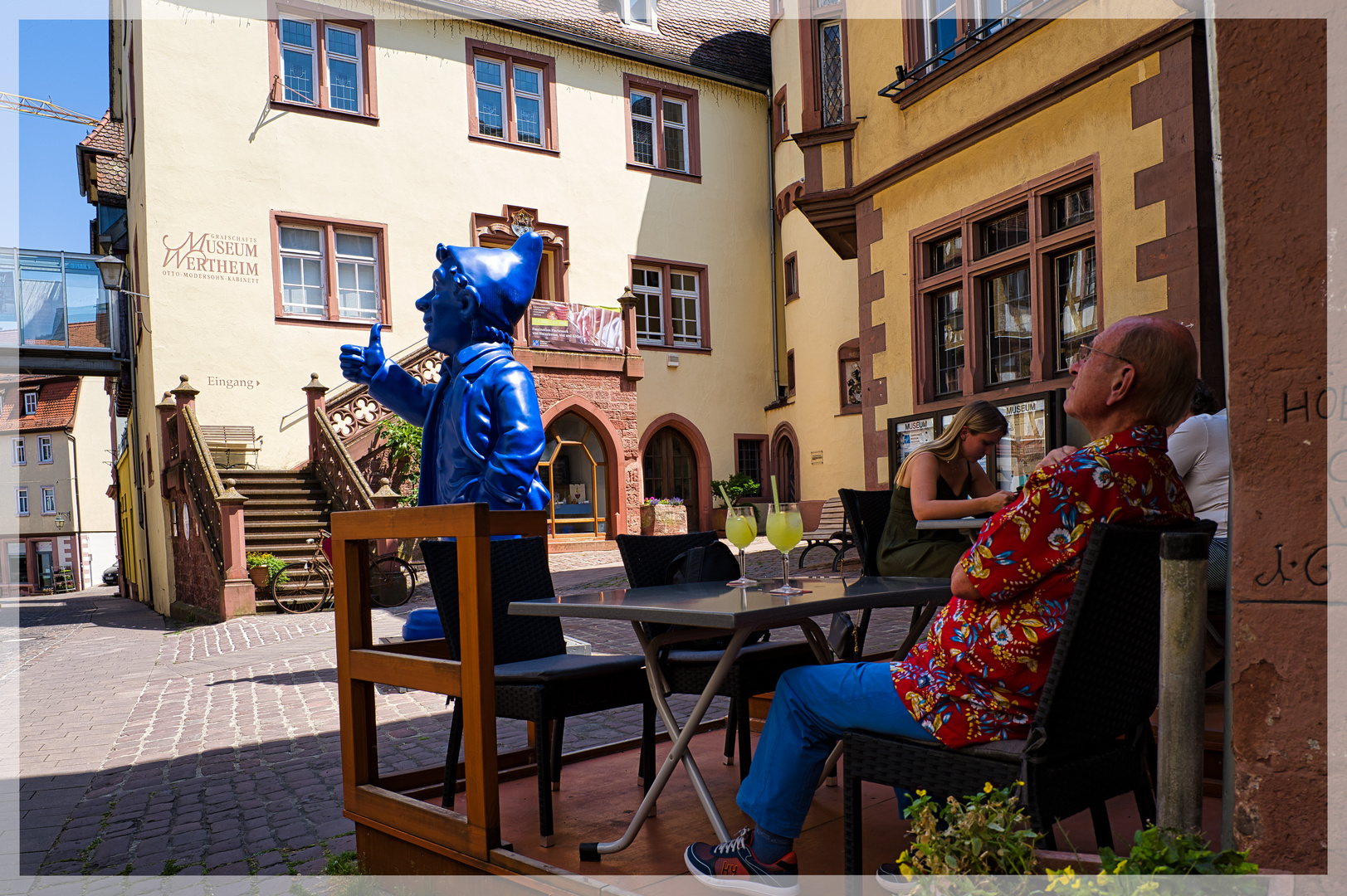 Eine Frage der Perspektive... Foto & Bild | quatsch, fun und rätselecke ...