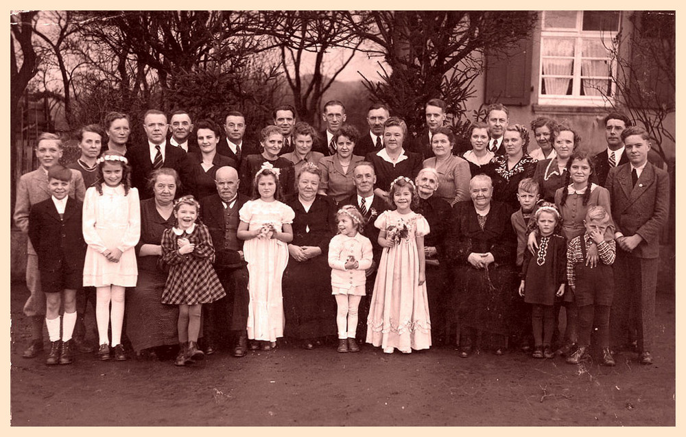 Eine Sauerländer Großfamilie Foto & Bild | erwachsene, gruppen, mehrere menschen Bilder auf ...