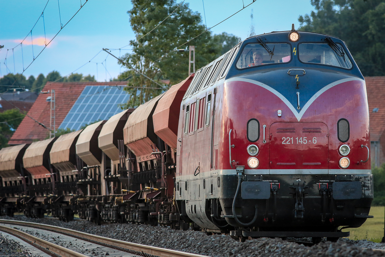 Eine V221 hatte sich den Ruhestand auch anders vorgestellt???? Foto ...