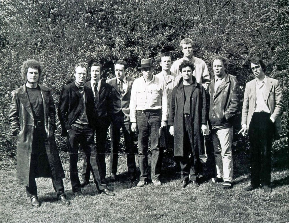 einer fehlt ! Foto & Bild | szene, menschen Bilder auf fotocommunity