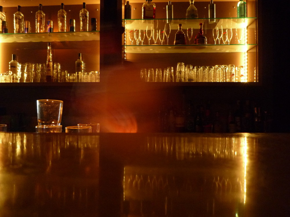 Eines Nachts an der Bar... Foto & Bild | kunstfotografie & kultur ...