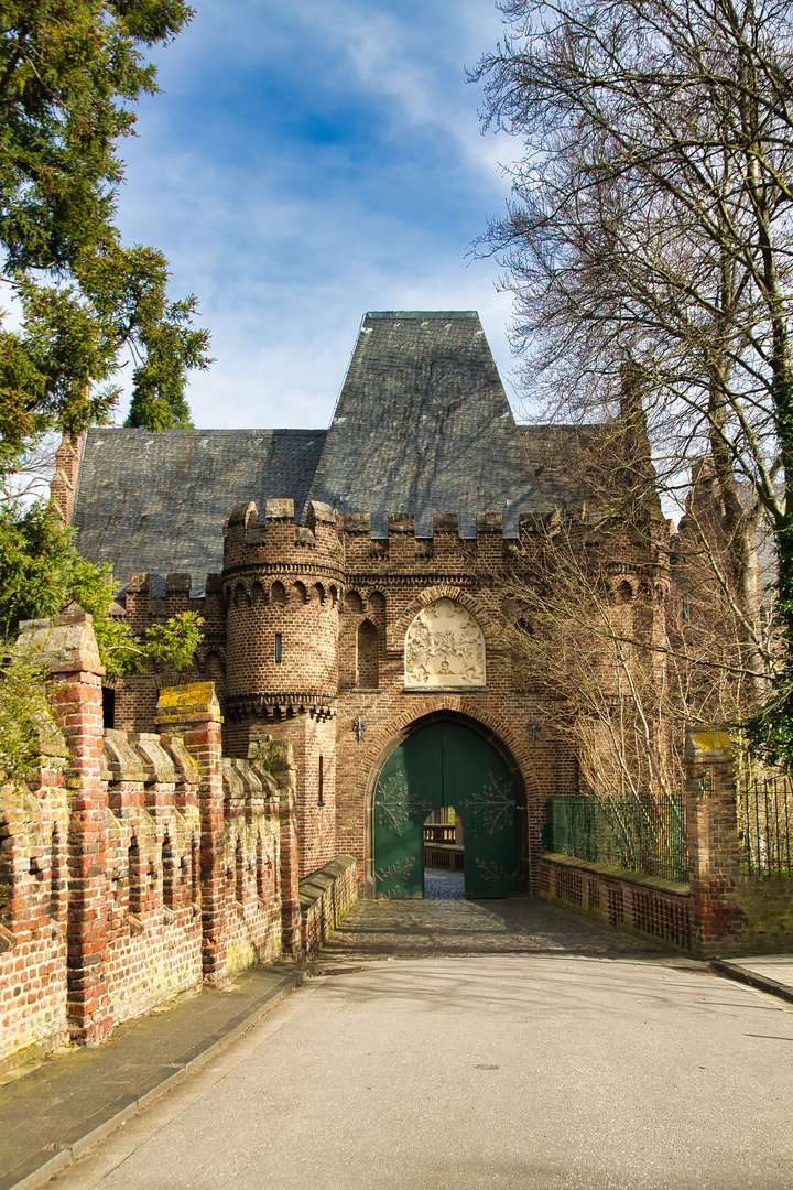 Eingangstor von Schloss Paffendorf Foto & Bild | architektur, schlösser ...