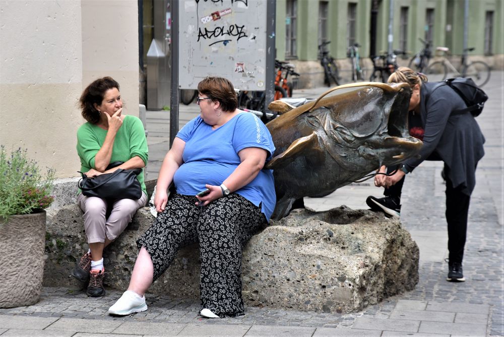 Eingeengter Wels Foto & Bild | erwachsene menschen, streetfotografie mit menschen ...