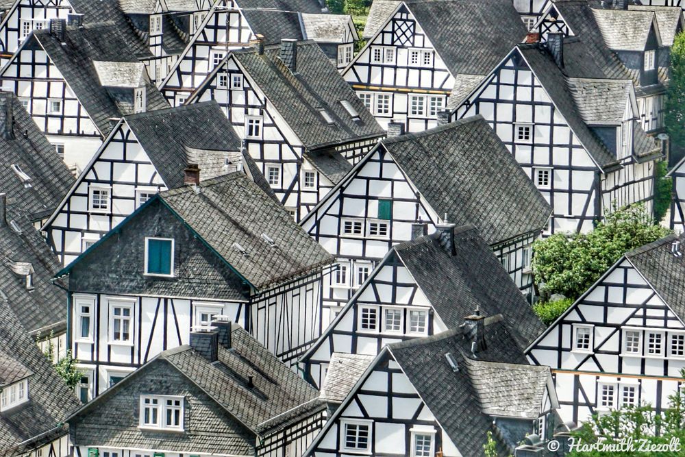 Einheitlich schwarz/weiß und doch... Foto & Bild | architektur ...