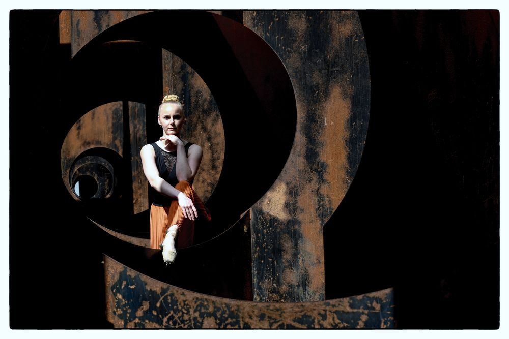 einkreisung Foto & Bild | portrait, streetfotografie mit menschen, kunstfotografie & kultur ...