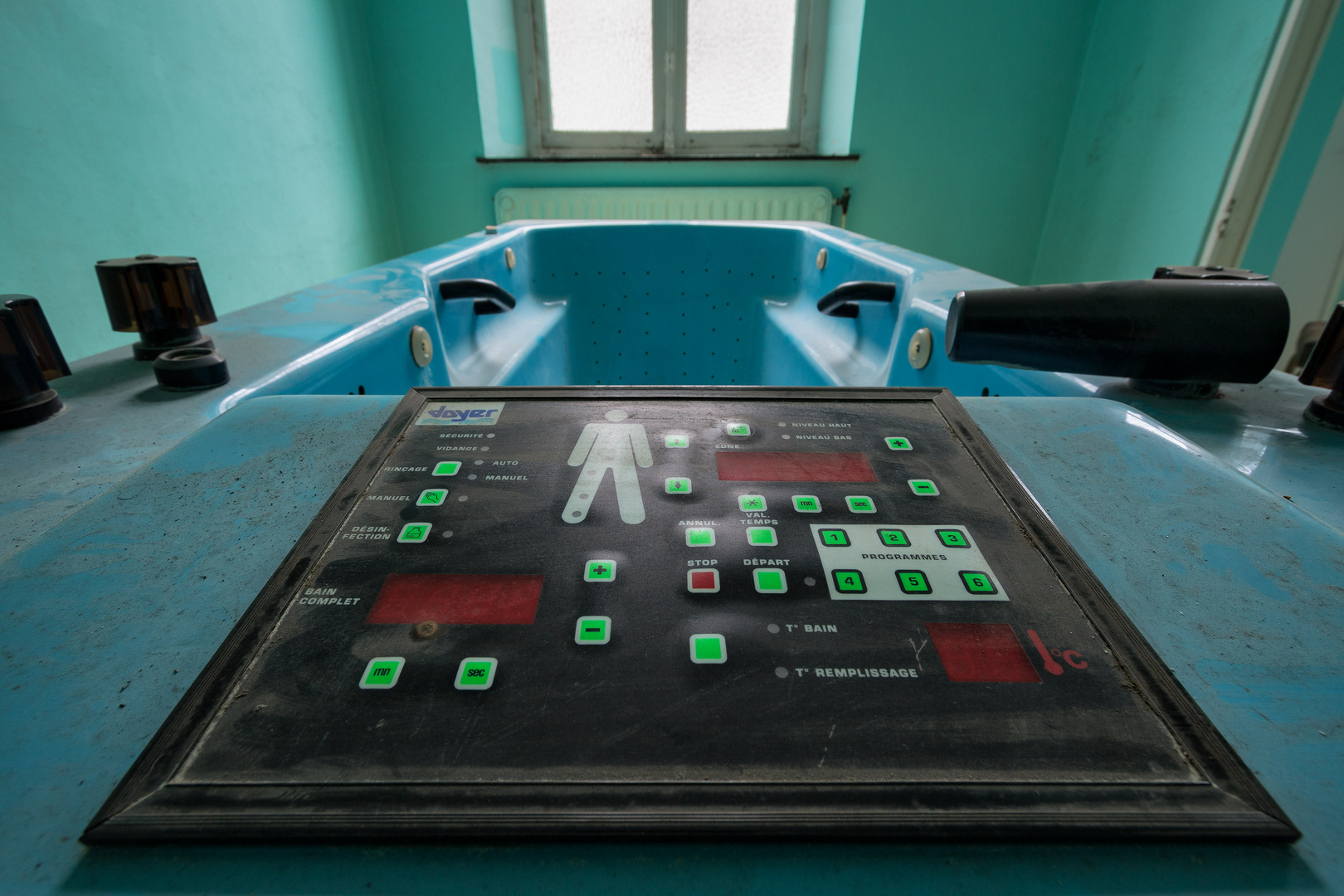 einmal mit alles... Foto & Bild | marode, marodes, urban Bilder auf ...