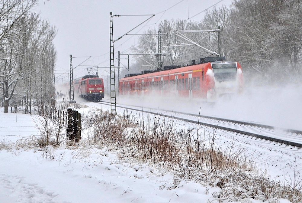 Eisenbahn im tiefen Winter Foto & Bild | eisenbahn, verkehr & fahrzeuge, schiene und straße ...