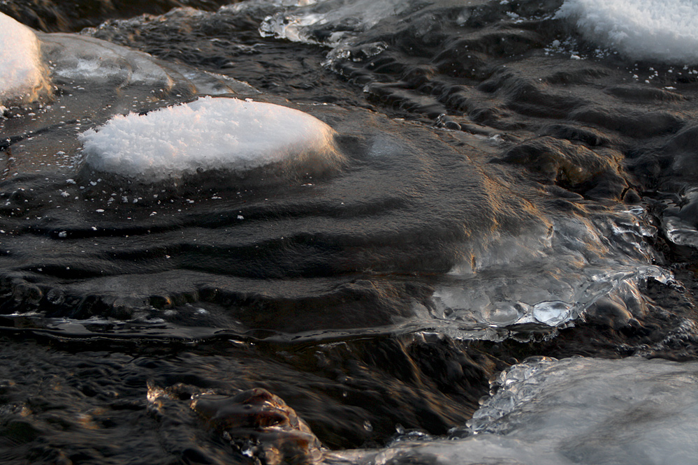 Eiskalt Foto & Bild | jahreszeiten, winter, wasser Bilder auf fotocommunity