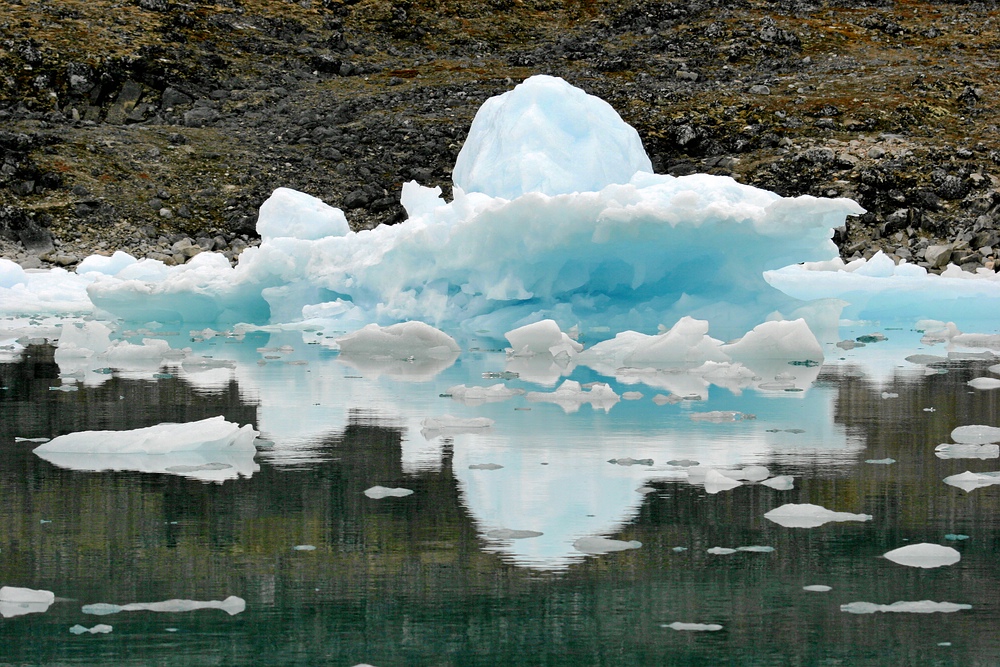 Eiskalt Foto & Bild | sonstiges, wasser im detail, eisdetails Bilder ...