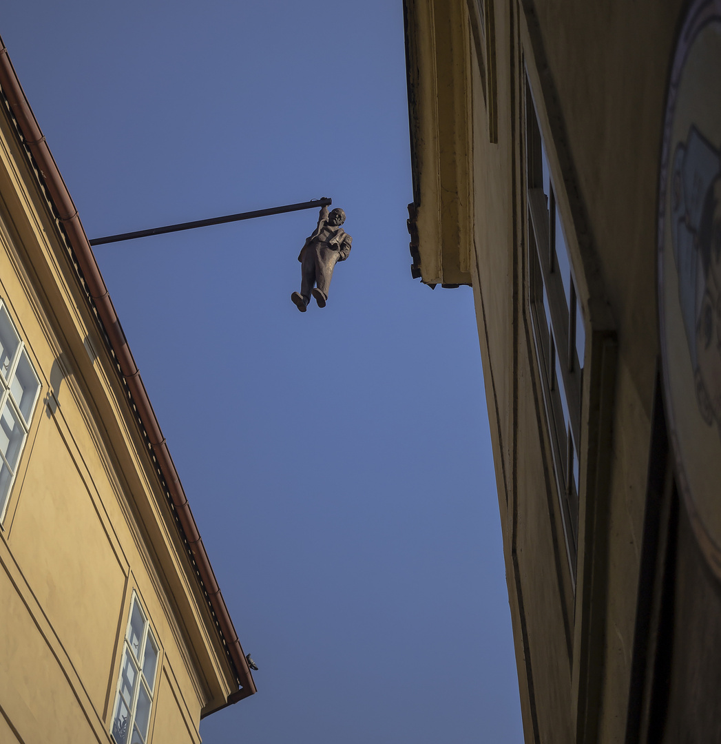 El colgado Imagen & Foto | fotos, city, world Fotos de fotocommunity