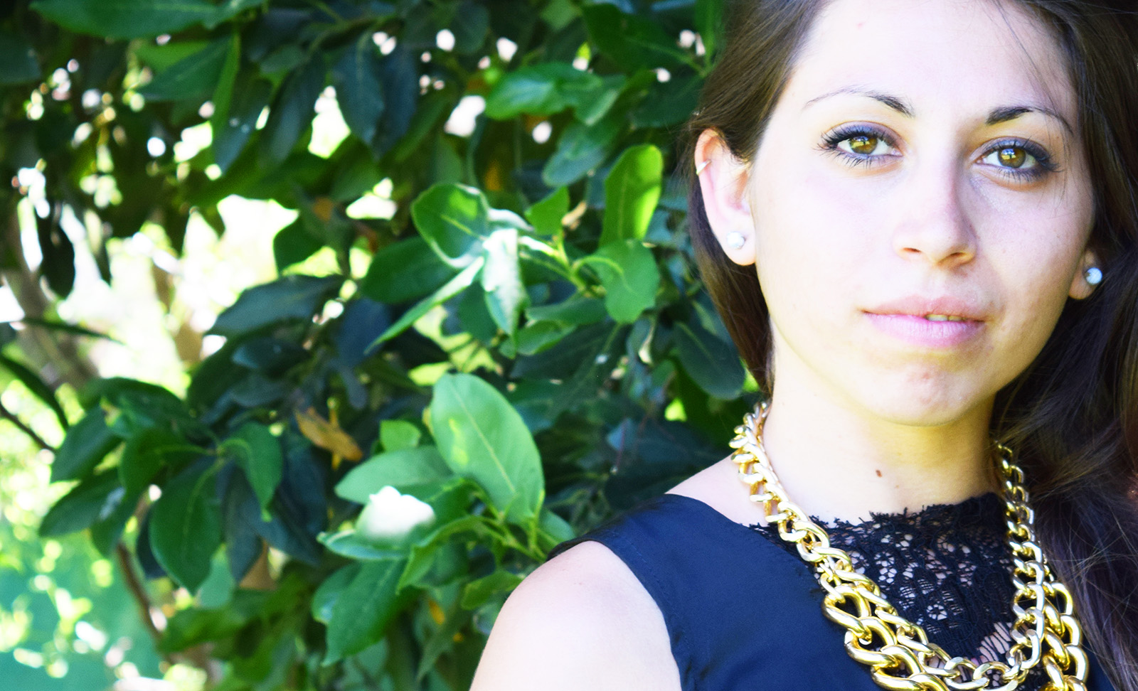 El collar. Imagen & Foto | retratos, mujeres, portrait Fotos de ...