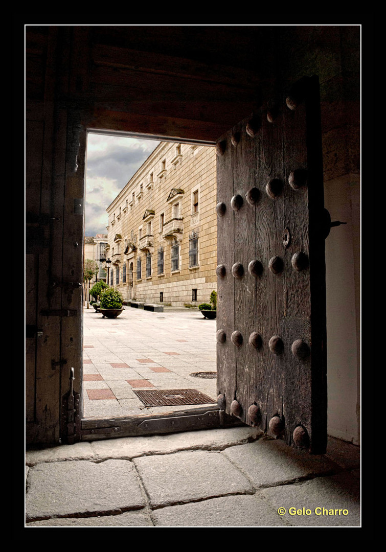 El portón Imagen & Foto | arquitectura, edificios, ciudades Fotos de ...