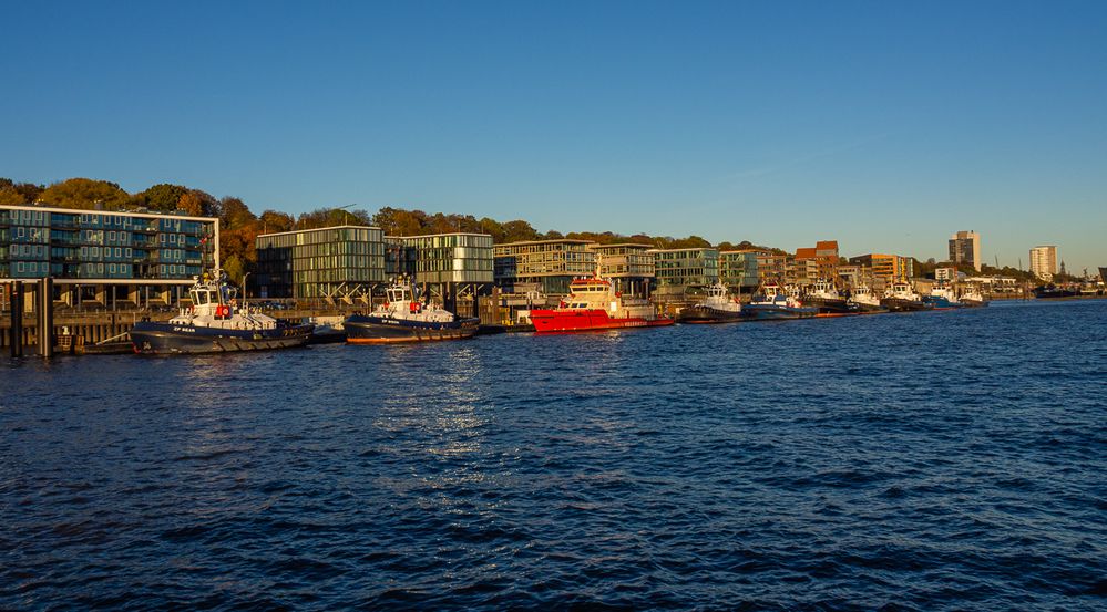Elbe im Bezirk Altona Foto & Bild | world, hamburg, hafen Bilder auf ...